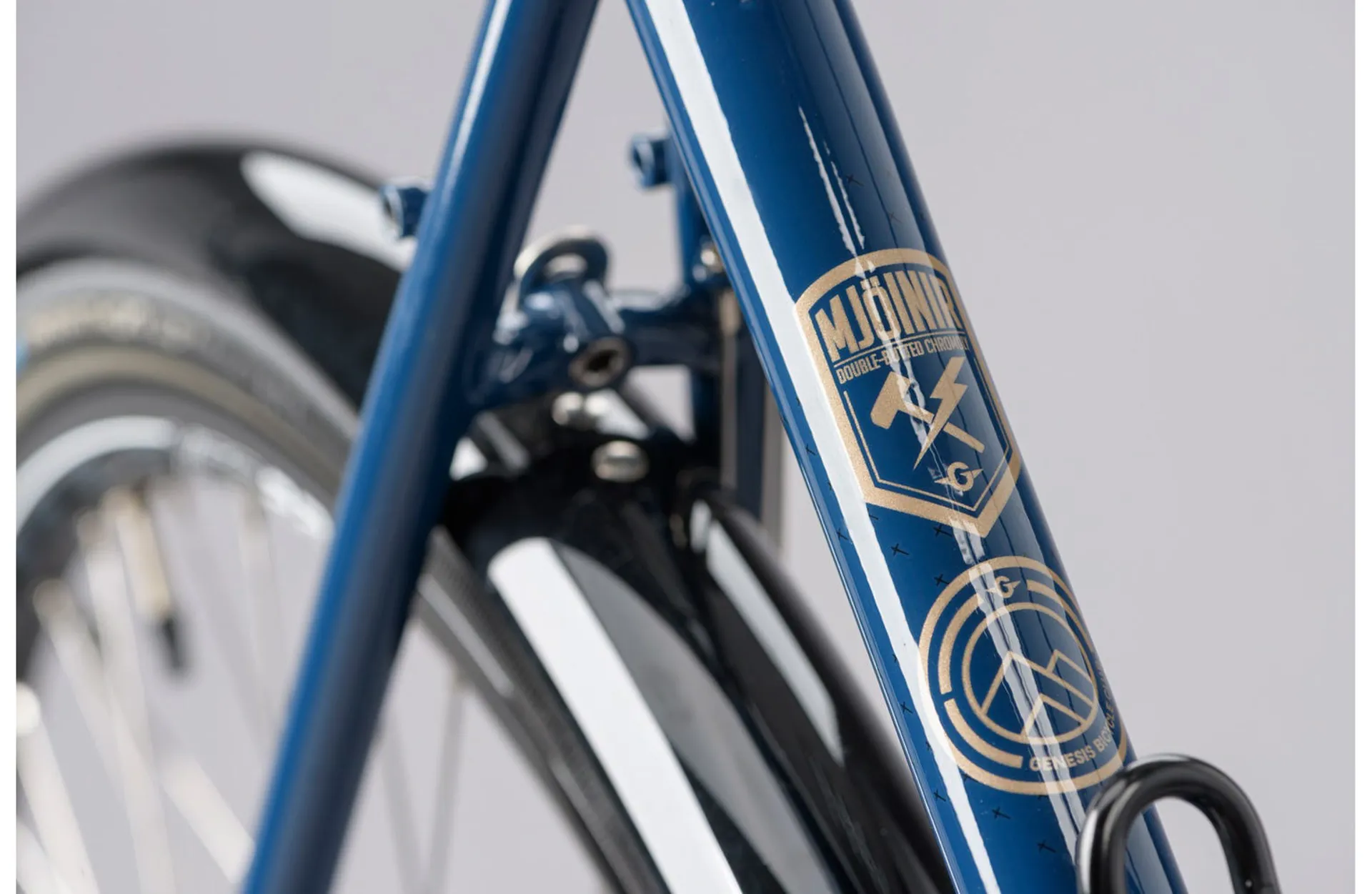 2021 Genesis Tour De Fer 10 Steel Touring Bike in Blue