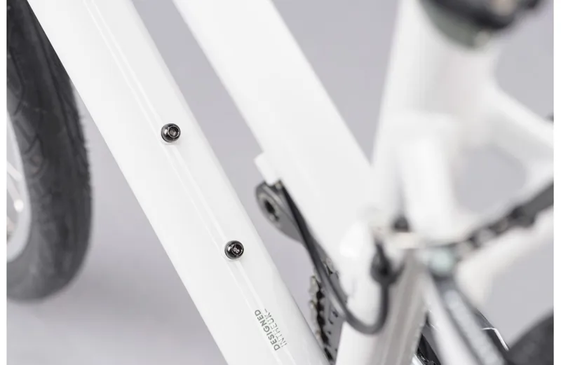 Ridgeback Motion Open Frame Hybrid Bike in White